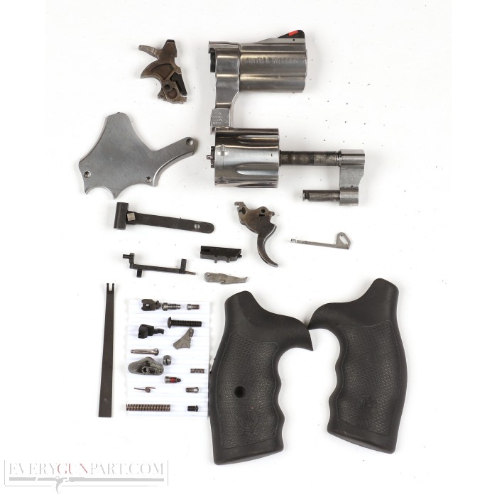 Smith & Wesson Model 586-6 Revolver | EveryGunPart.com